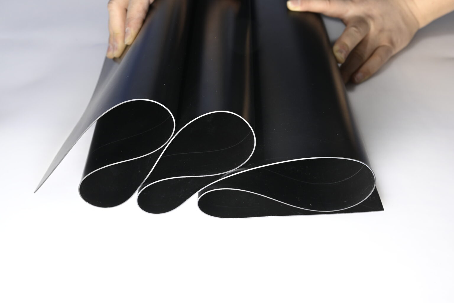 What is the tensile strength of geotextiles? - tinhygeosynthetics.com